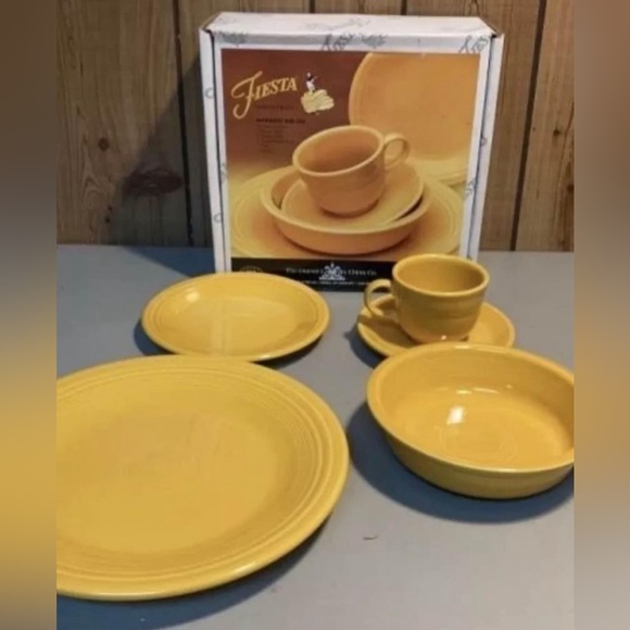 Fiesta | Kitchen | Fiesta Marigold 5 Piece Place Setting Vintage 75th ...